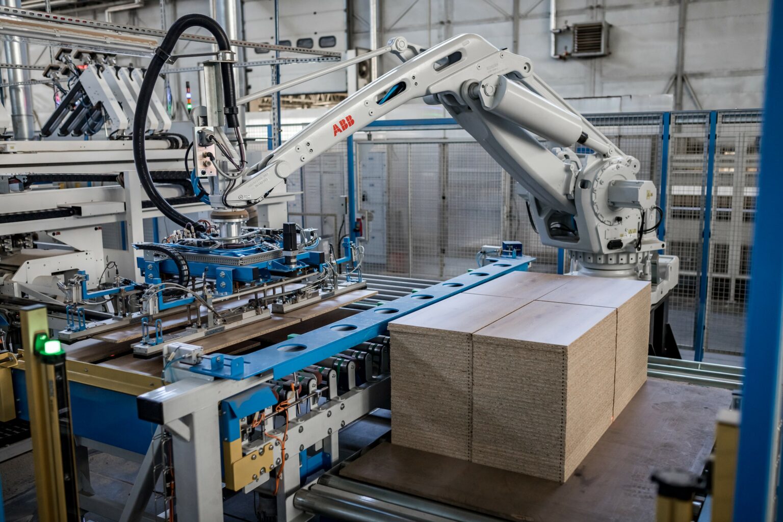 Robotic workstation – Automatica